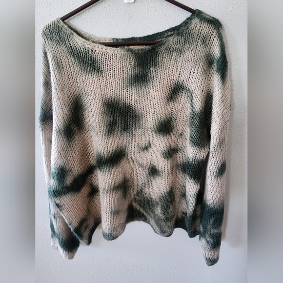 Democracy | Sweaters | Democracy Green And White Tie Dye Sweater | Poshmark